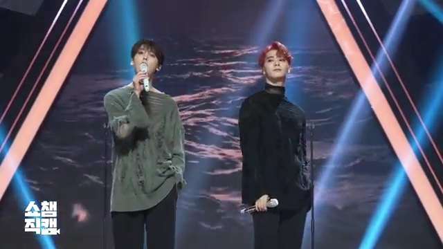 اجرای آهنگ Ghost Town (شهر ارواح) از مونبین و سانها عضو گروه آسترو در ...